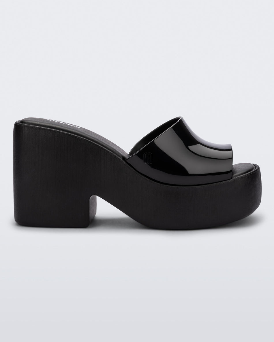 Posh Platform in Black – Melissa Shoes